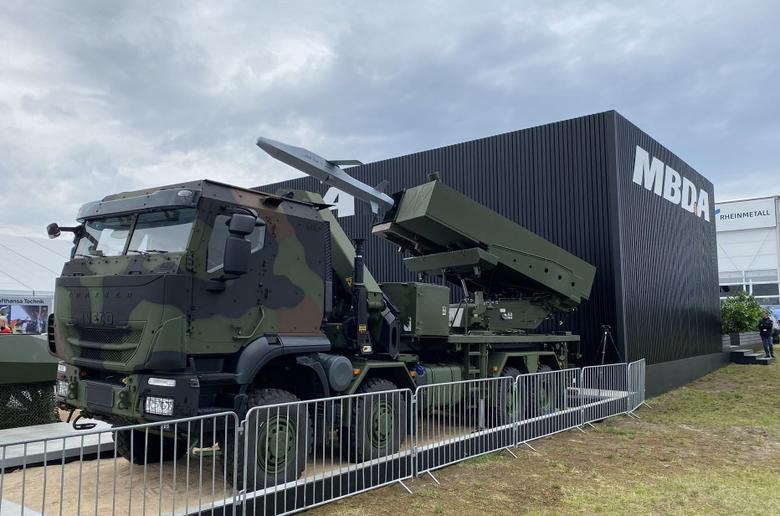 KMW представил новый танк Leopard 2A8 с улучшенной броней и активной защитой, что значительно ...