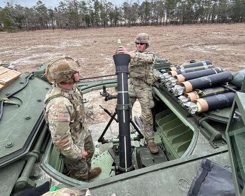 Новая гусеничная бронемашина AMPV M1287 с 120-мм минометом, обеспечит ...
